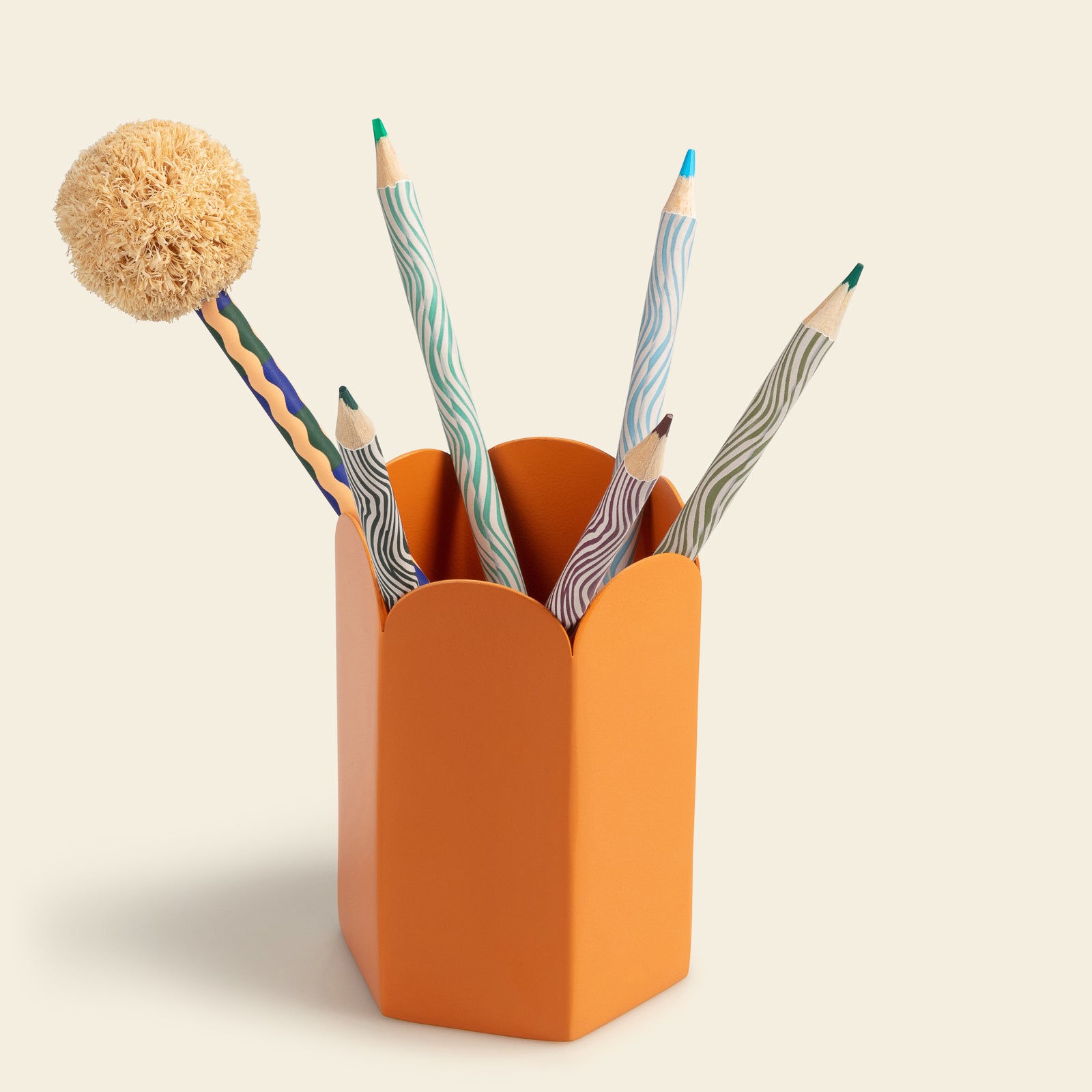 Orange Scallop Edge Pen Pot – Red Orchard