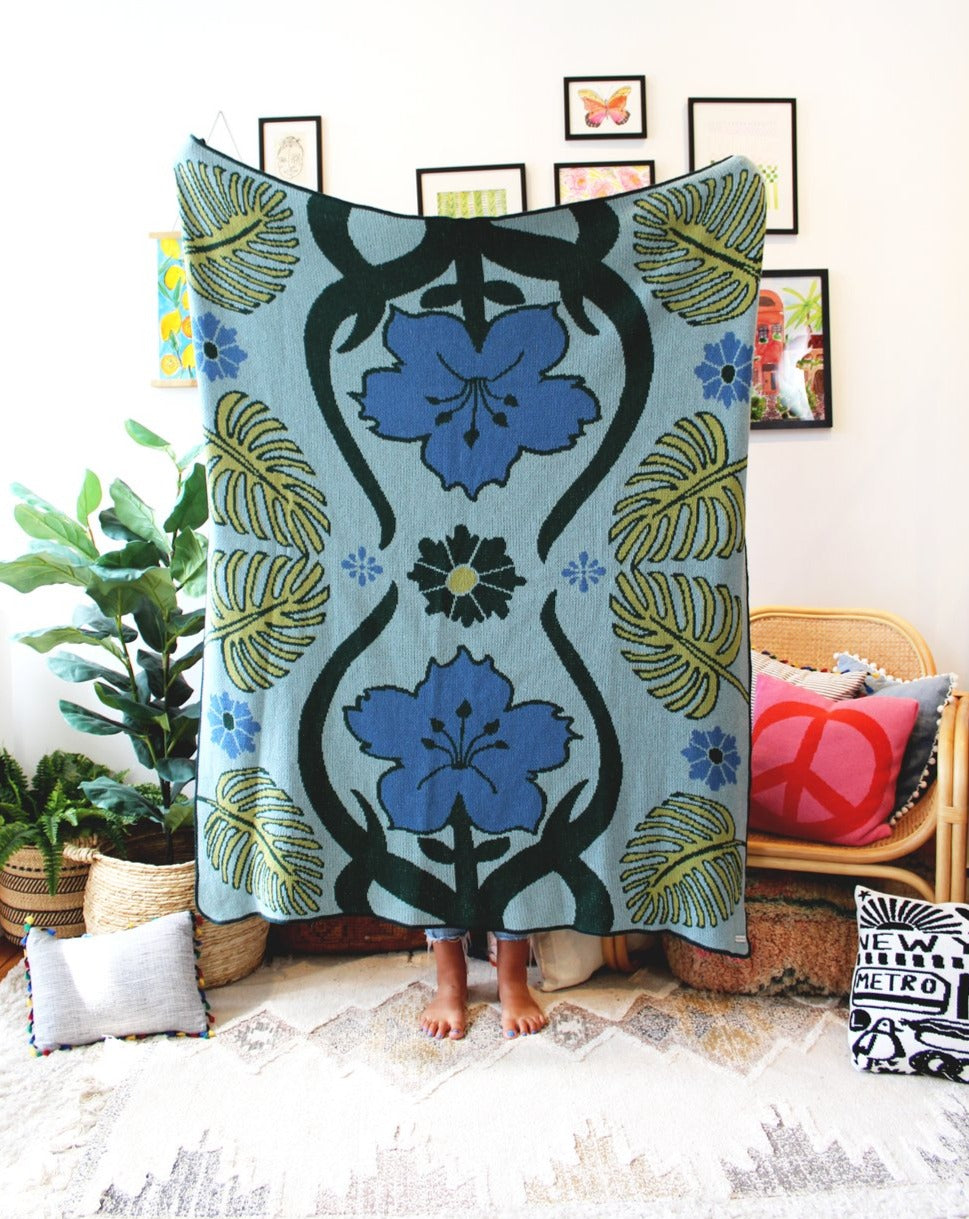 Tropical Art Deco Knit Blanket – Red Orchard